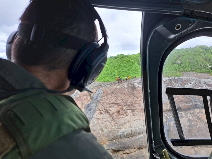 PMSC usa helicóptero para resgatar mulher ferida em trilha nas ...